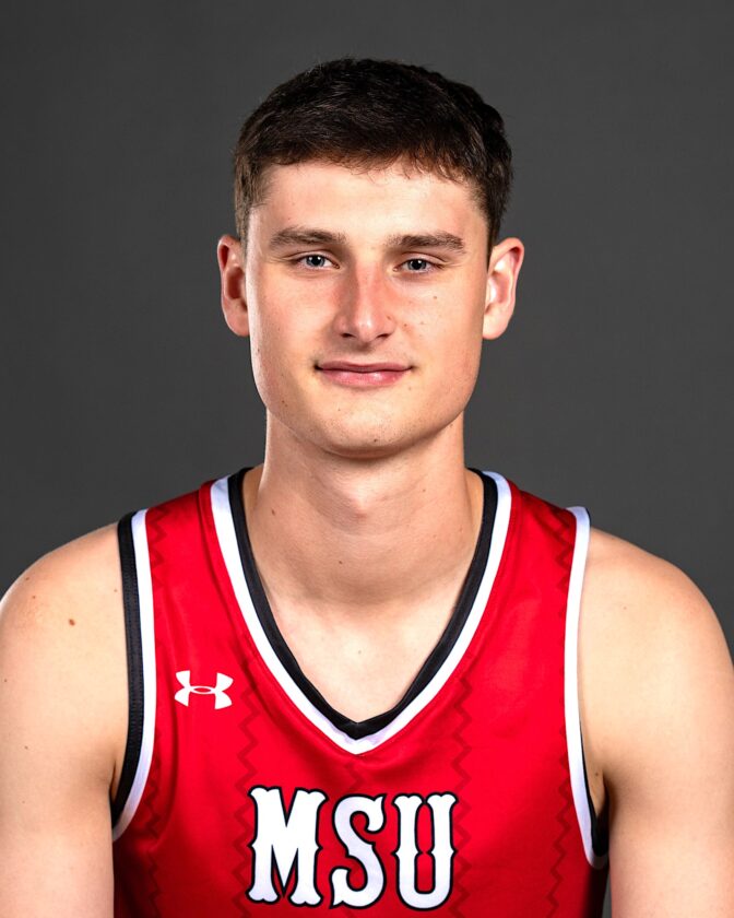 Minot State’s Broadway, Hollenbeck named to All-NSIC Team | News ...